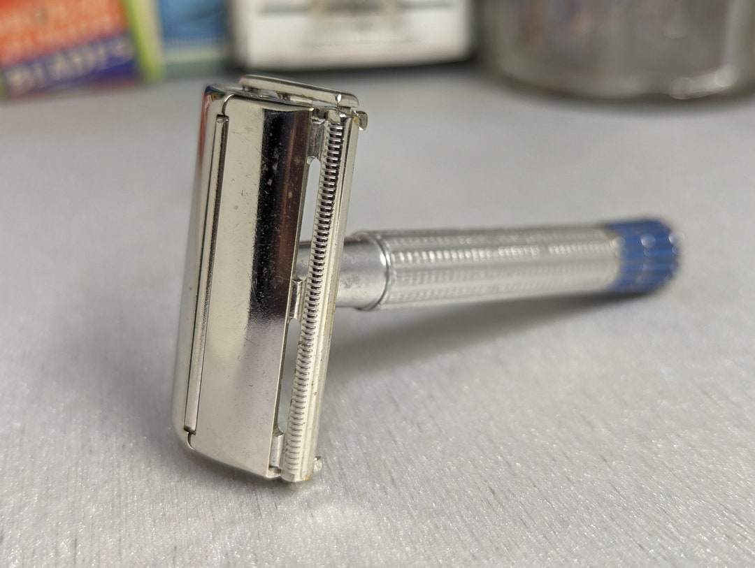 1956 Gillette "light" BLUE Flare TIP Super Speed Vintage Safety Razor ...