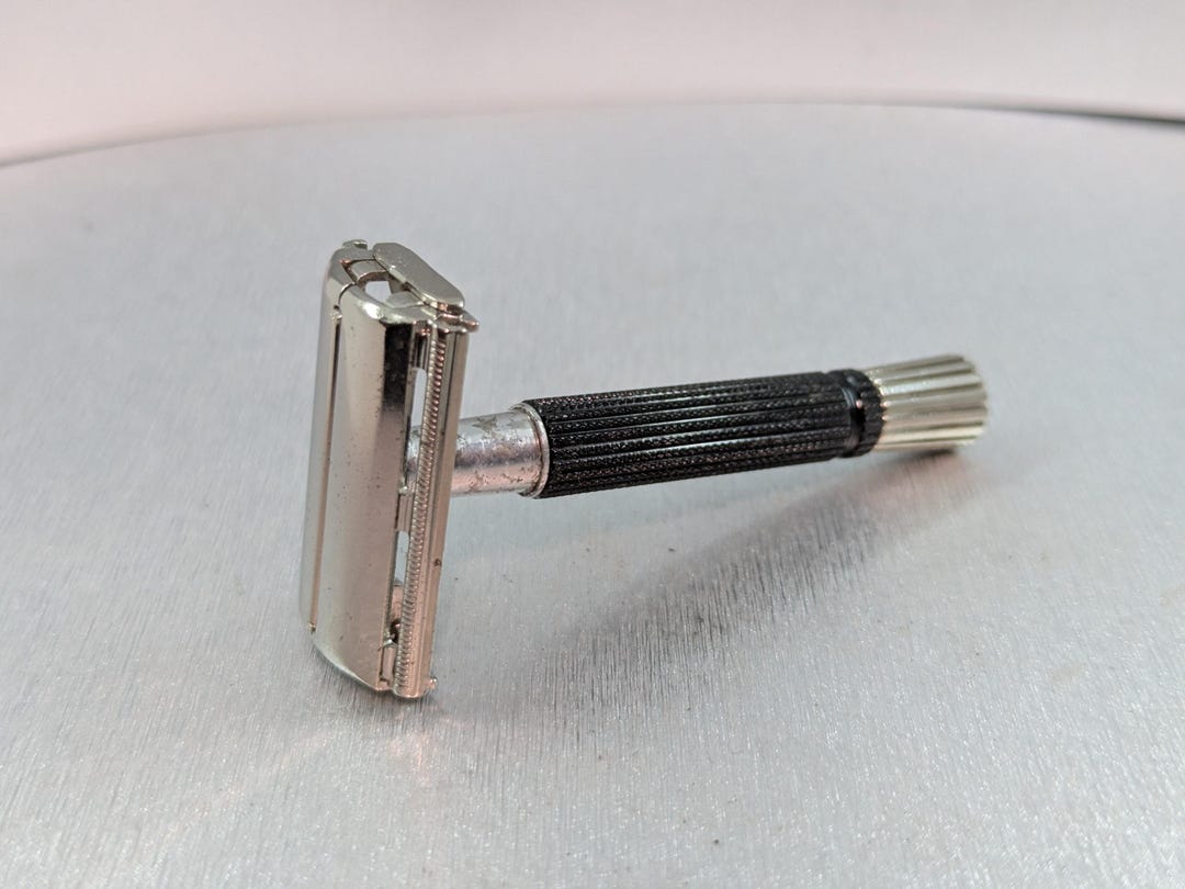 1966 Gillette "black Beauty" Razor: Vintage Super Speed Flare Tip ...