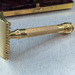 1920s Gillette GOLD Old Type Pocket Edition in GOLD Flower Case Vintage ...