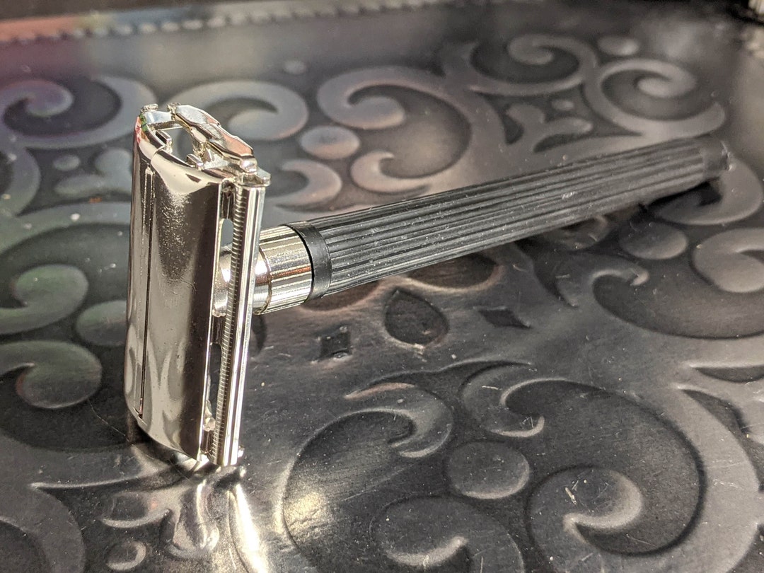 1996 Gillette SLIM TWIST Vintage Safety Razor Date Code R2 - Made in ...