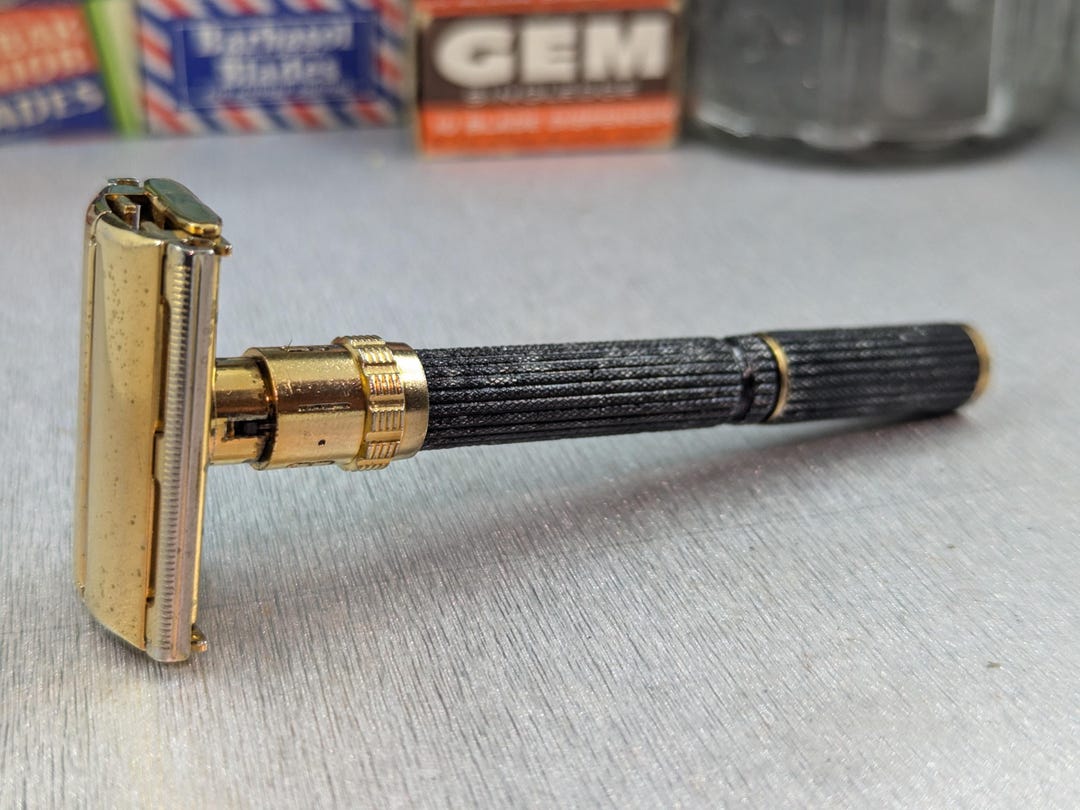 1969 Gillette GOLD Super Adjustable "109" Vintage Safety Razor Date ...
