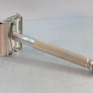 1968 Lady Gillette CHAMPAGNE Gold Starburst Vintage Safety Razor Date ...