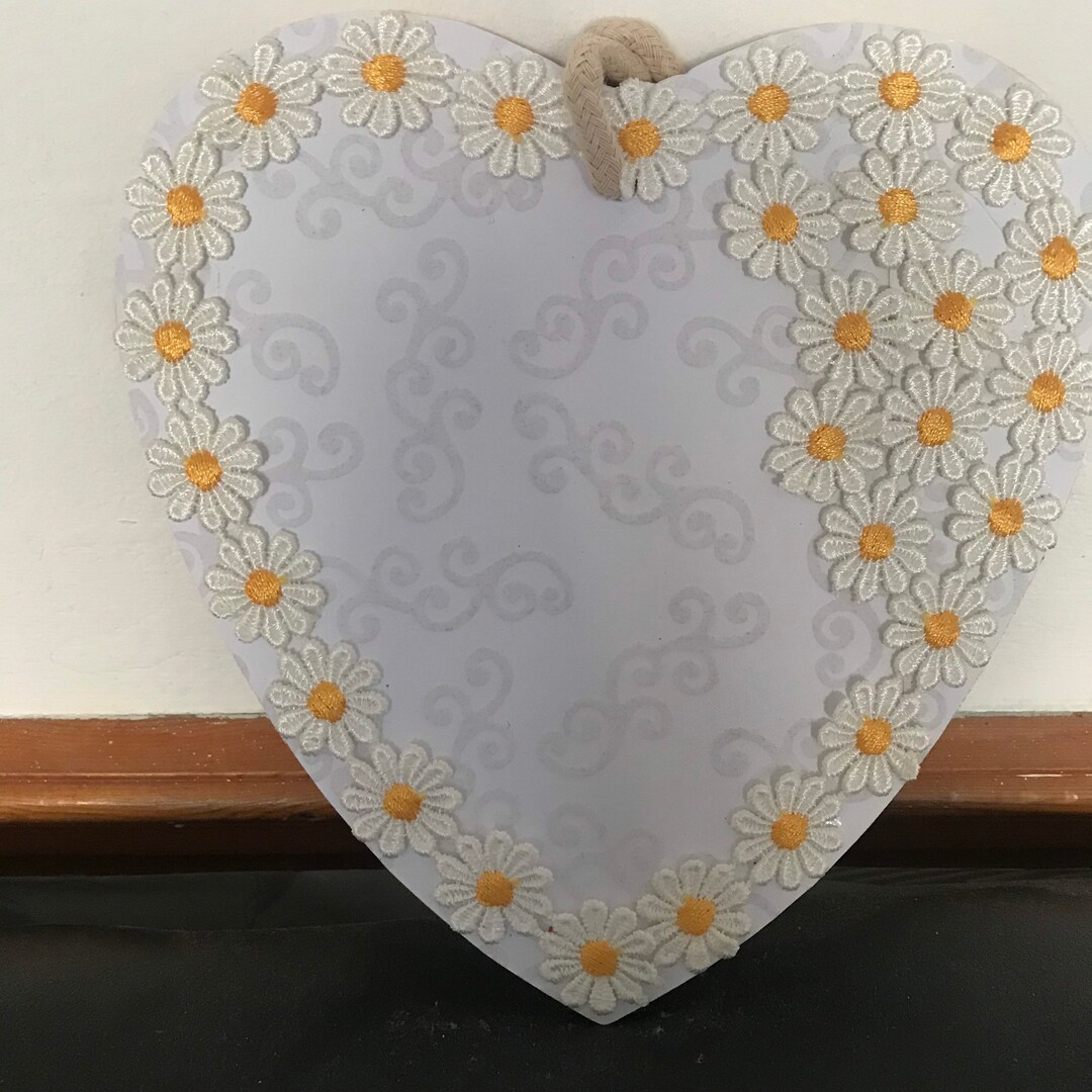 Daisy ,daisy Art, Daisy Chain ,dorm Deco , Wood,gift Ideas ,wooden Sign ...