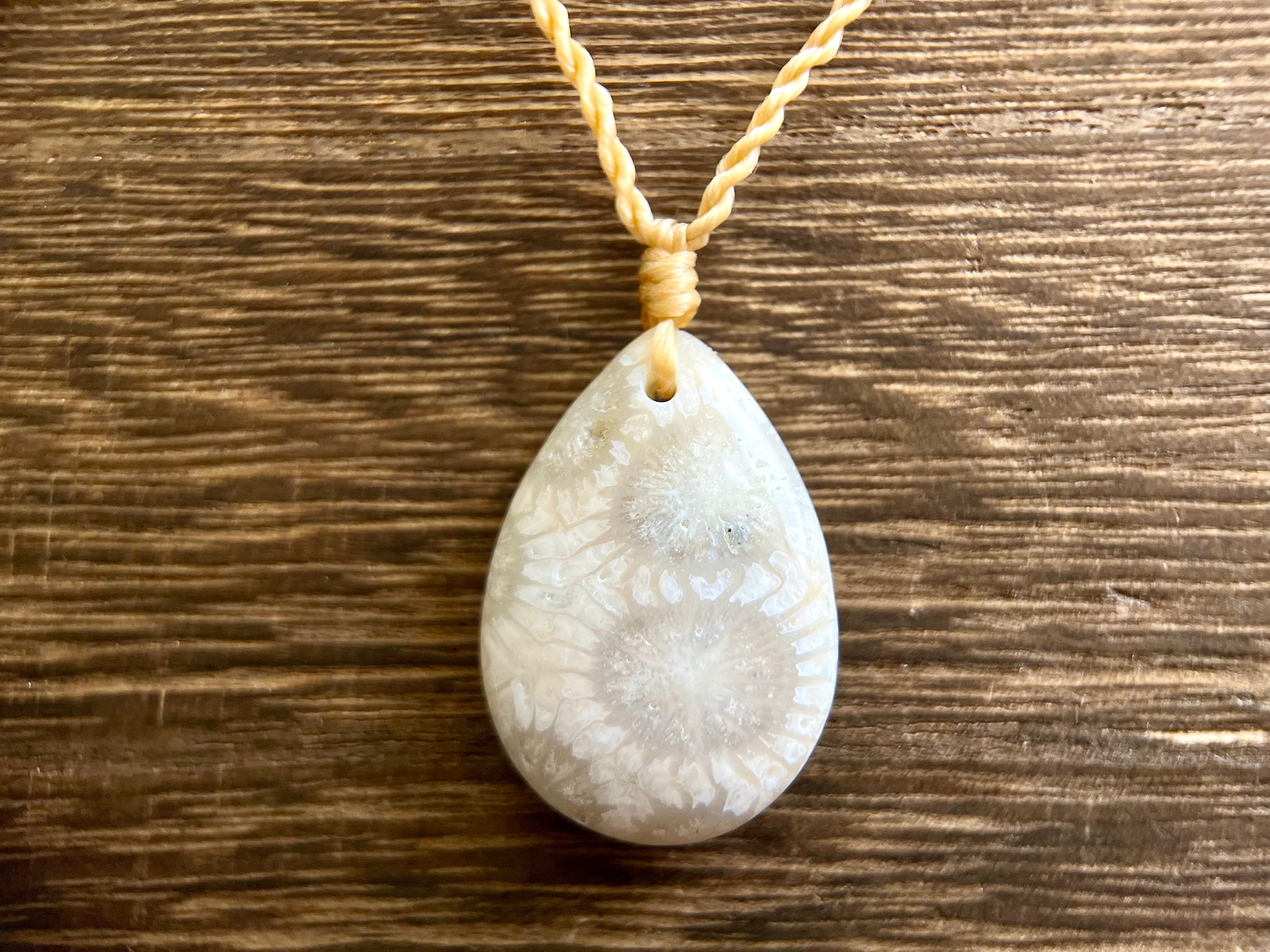 Fossil Coral Jade With Geode Necklace, Daisy Floral Coral Agate Silk ...