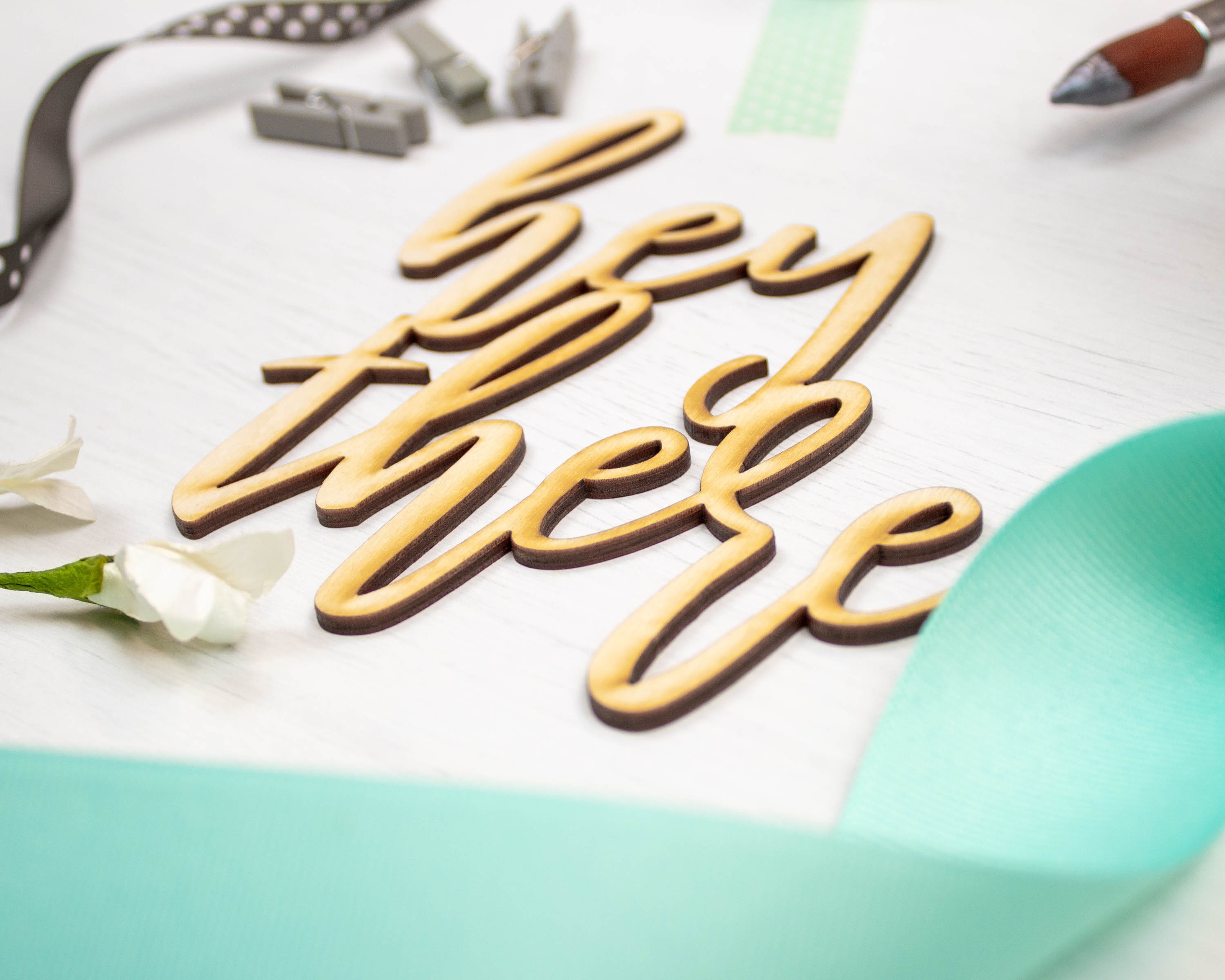 Hey There Script Word Cutout Wreath Signs Craft Supplies - Etsy 日本