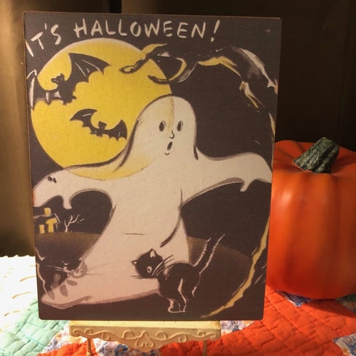 It's Halloween Ghost RETRO Vintage Style Halloween - Etsy
