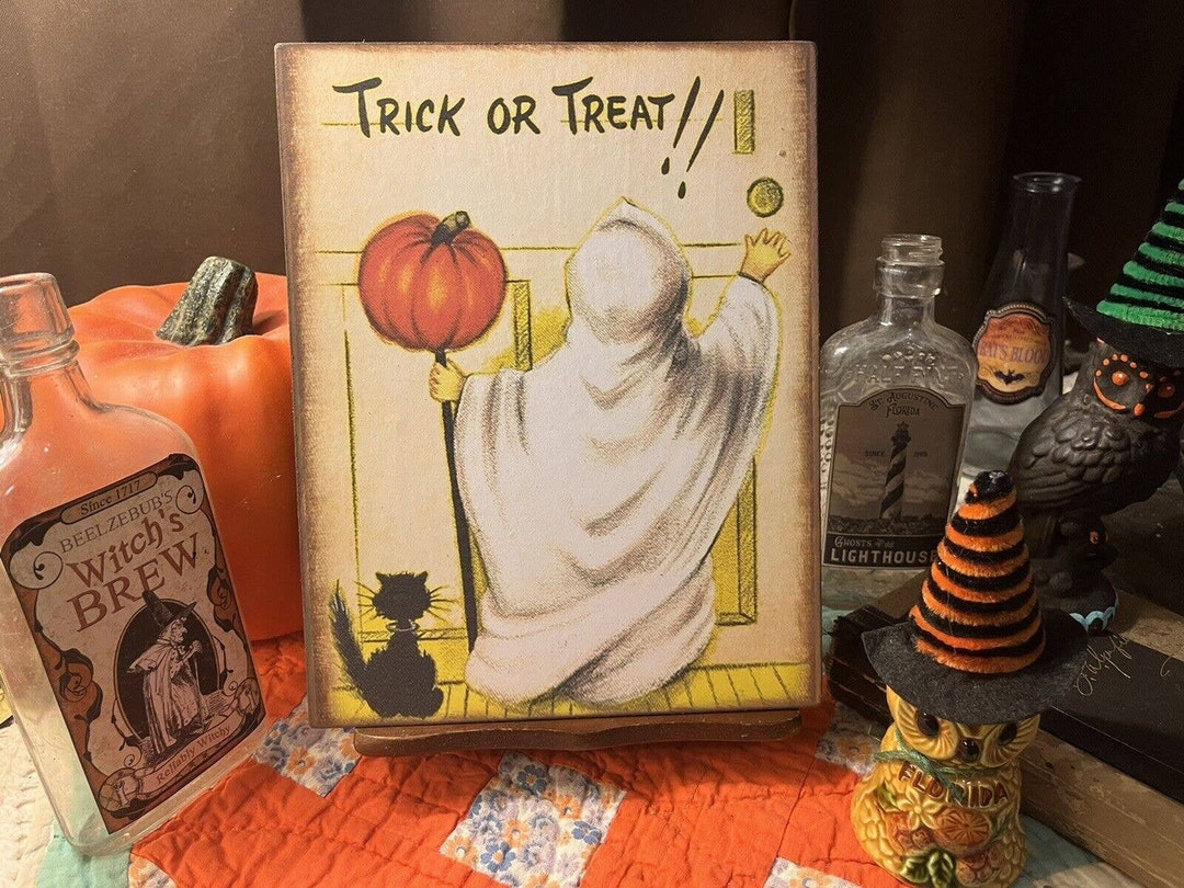 RETRO Halloween, Ghost Trick or Treat! Handcrafted Plaque / Sign - Etsy