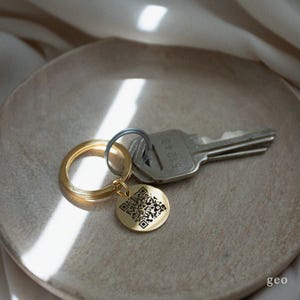 Personalized QR Code Keychain Interactive Keychain Stainless Steel ...