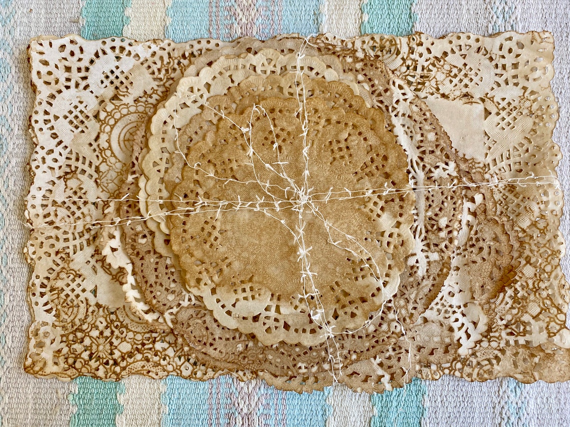 Set x 10 coffee dyed papers tea dyed paper doilies vintage | Etsy
