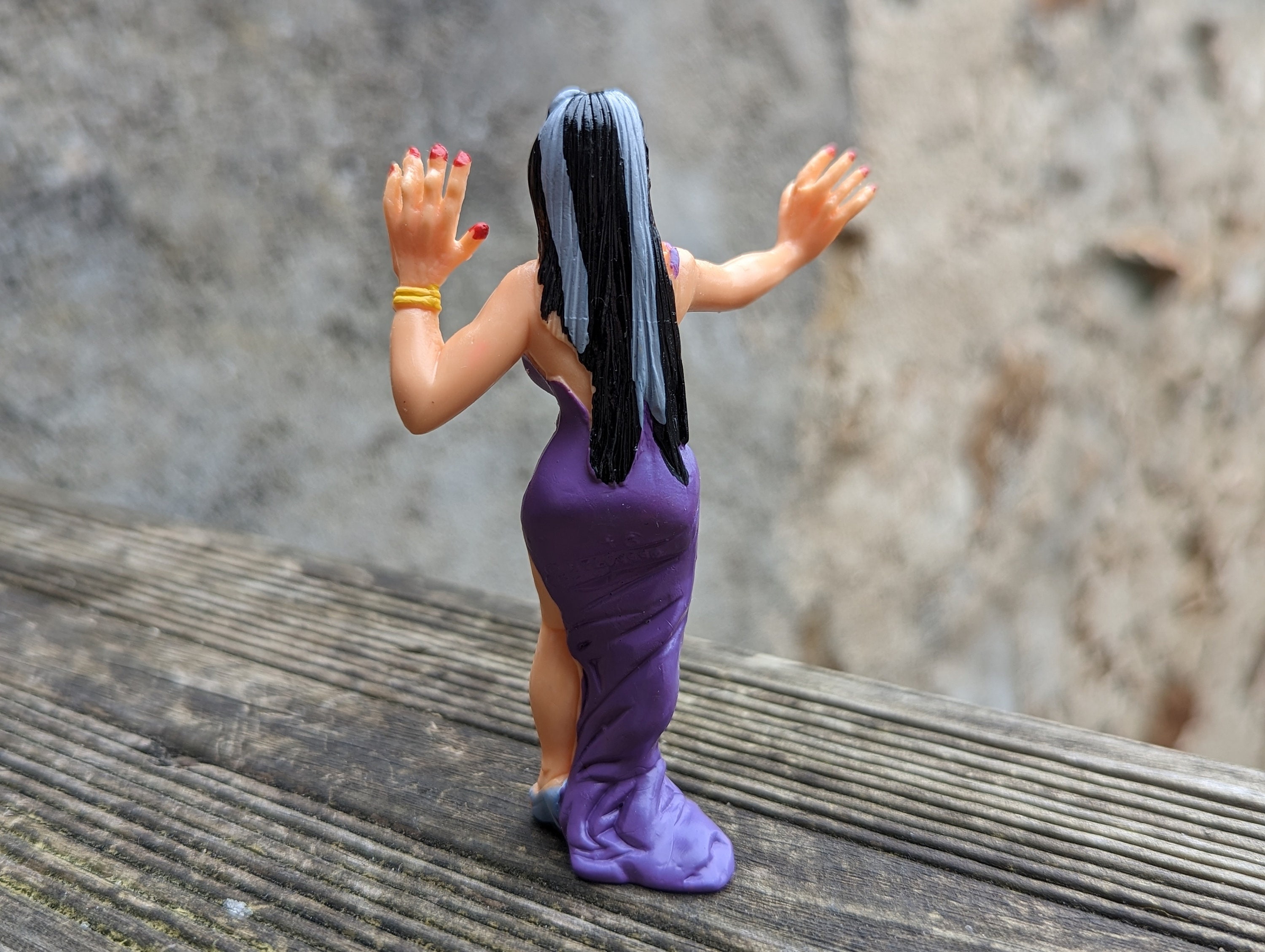 1992 #16 the Vampiress 3.75" PVC Figure Yolanda Monsters Spanish Super ...