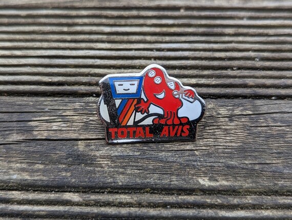 Vintage Pin Badges [Various Designs] - Gem