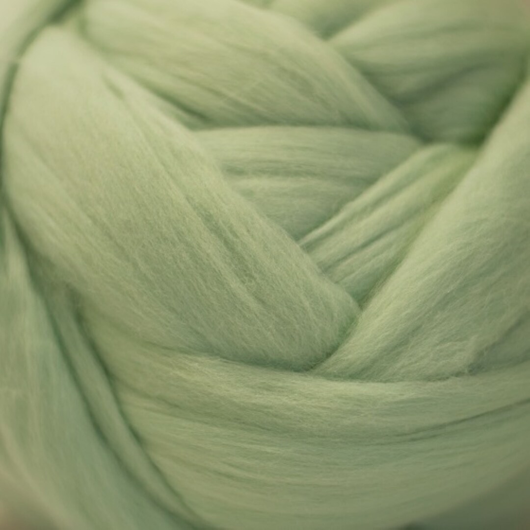 21.5mic MINT Merino Wool Roving, Top Wool, Light Mint Green, Combed Top ...
