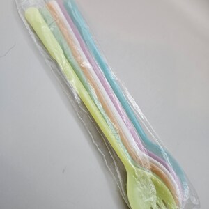 NOS Vintage Tupperware Pastel Fork O Spoons Long Handled Sporks ...
