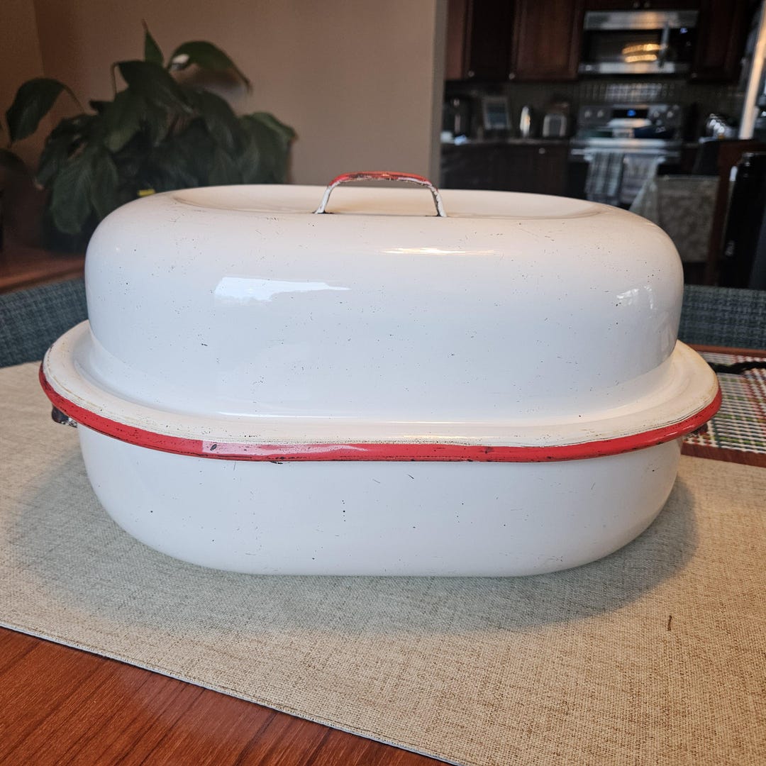 Red & White Enamelware Roaster Enamel Dutch Oven Farmhouse Kitchen ...