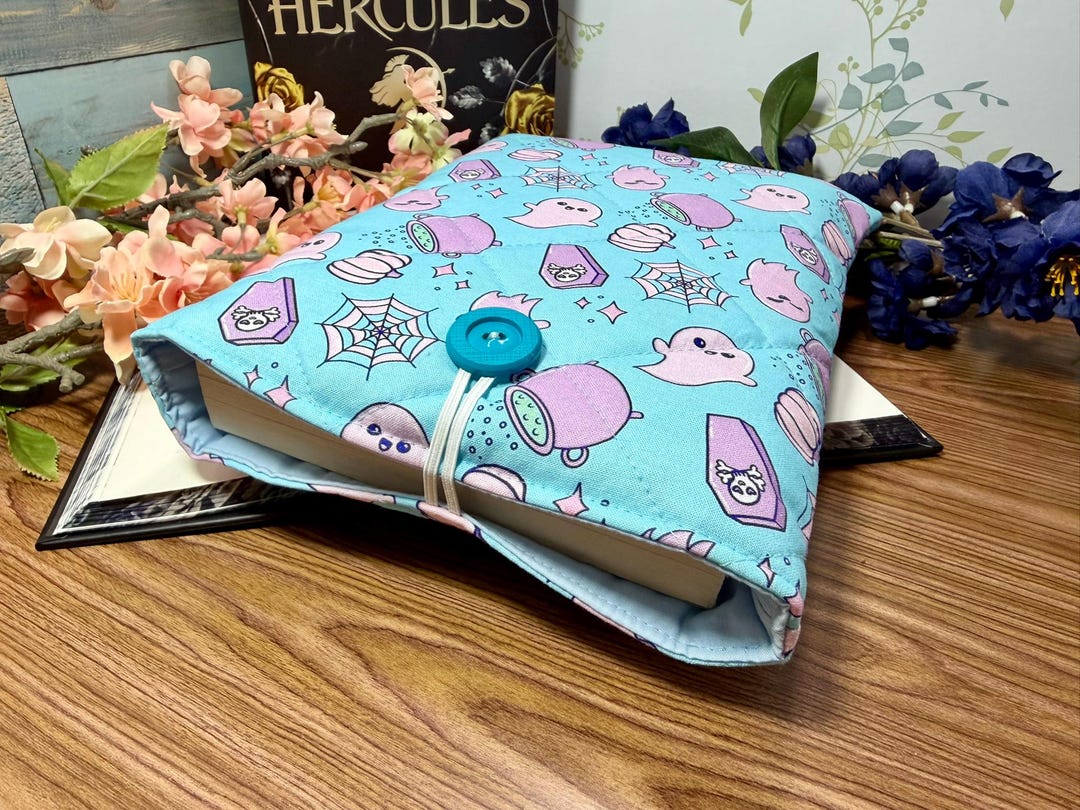 Padded Book Sleeve, Bookworm Accessories, Bookish Gift Idea, Gift for ...
