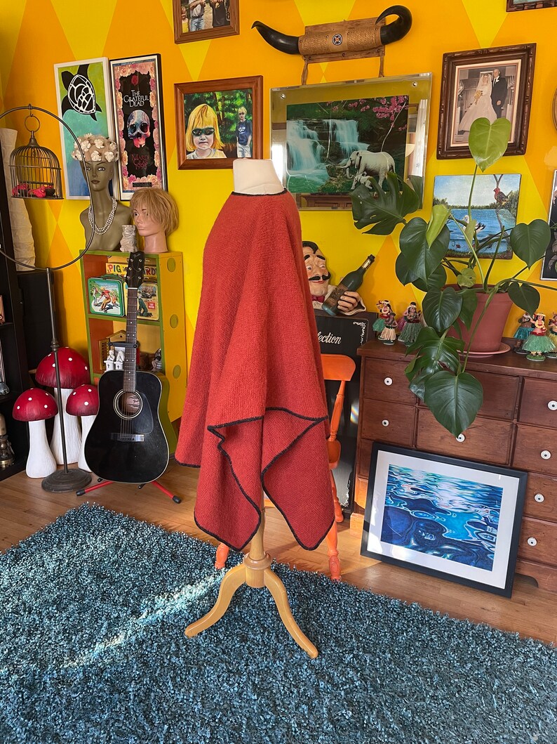 Large 100% Iceland Pure Wool Poncho Cape Vintage Rust Red - Etsy
