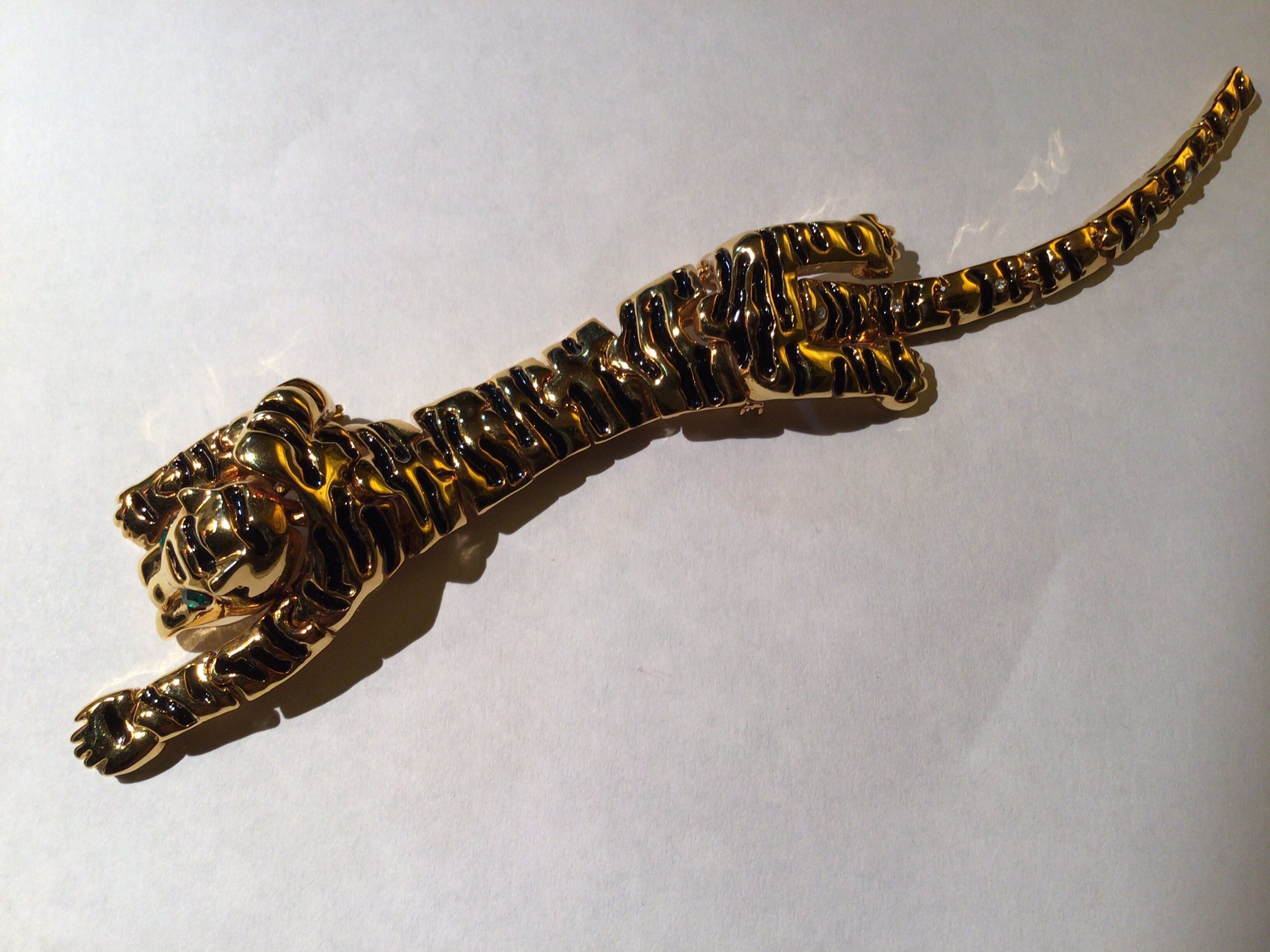 Vintage gold tone articulated tiger brooch - Etsy.de