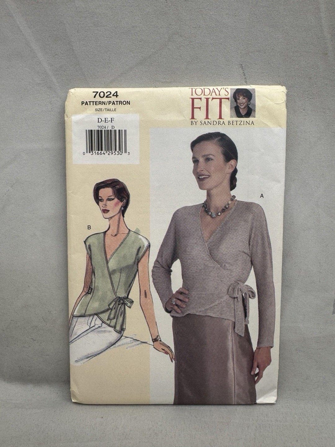 Vogue 7024 Sewing Pattern Crafts Size D Ties Cap Top Sandra Betzina ...
