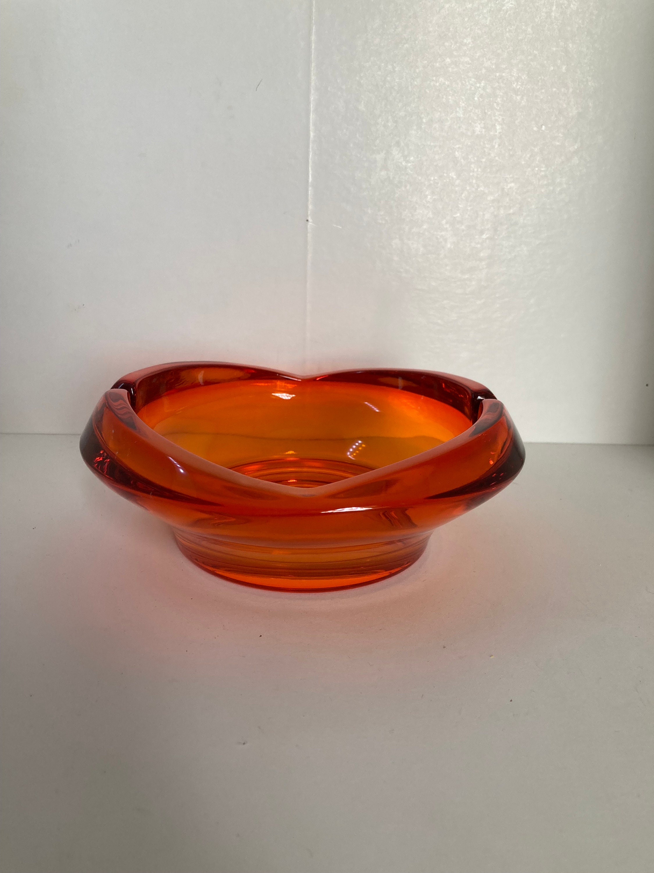 Vintage 1970s Viking Tulip Ashtray in Persimmon Orange. Manganese Glass ...