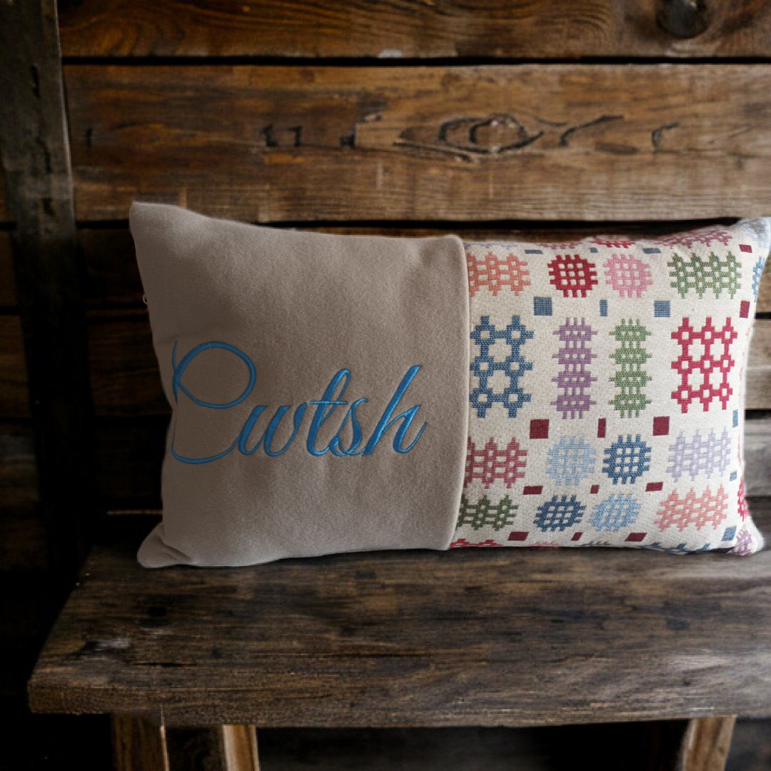 Welsh Blanket Style Cwtsh Cushion-personalised Cushion- Quote Cushion ...