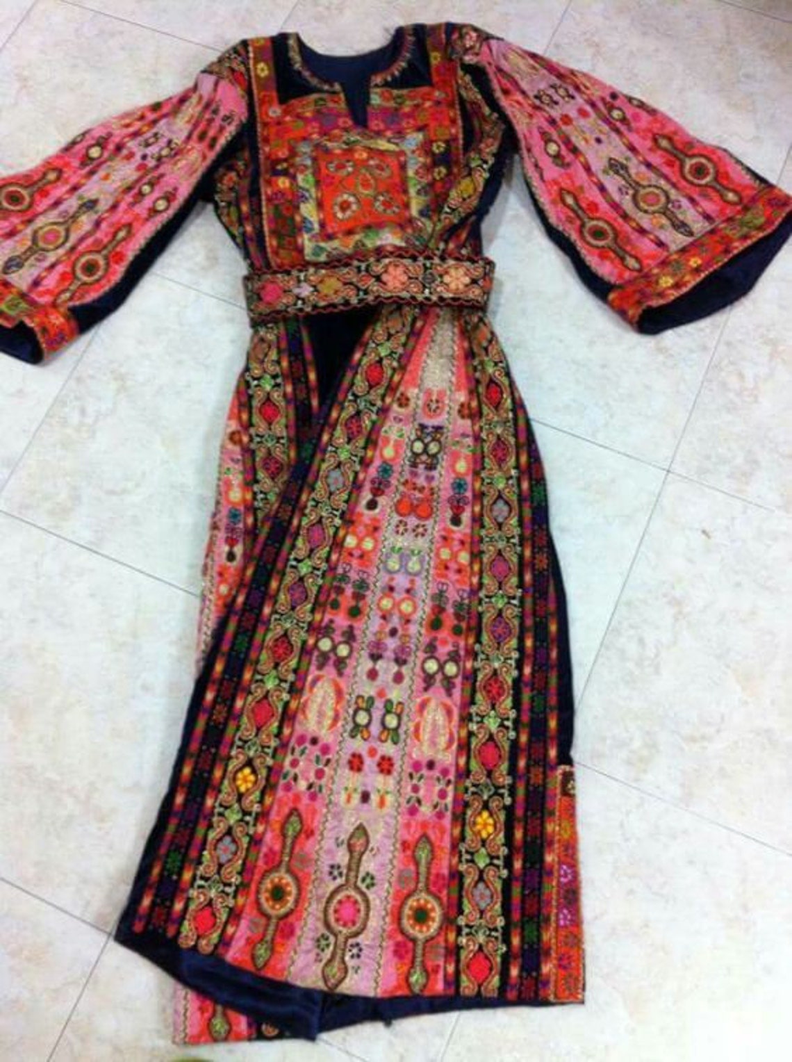 Palestinian Wedding Dress Traditional Costume Embroidery Women Dress ...