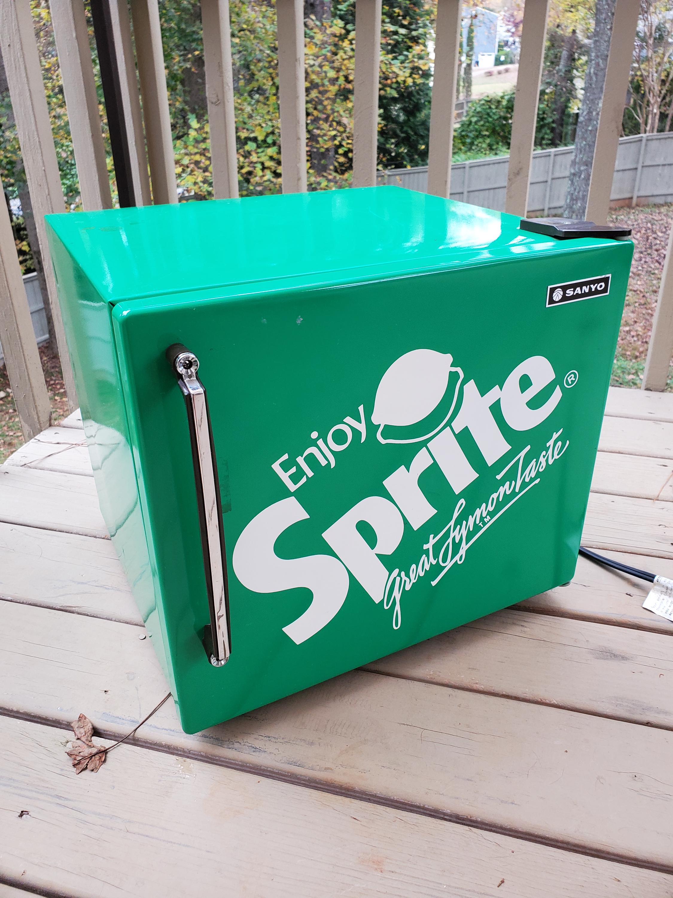 Rare Vintage Sanyo Sprite Mini Fridge Advertising Sprite Great Lymon ...