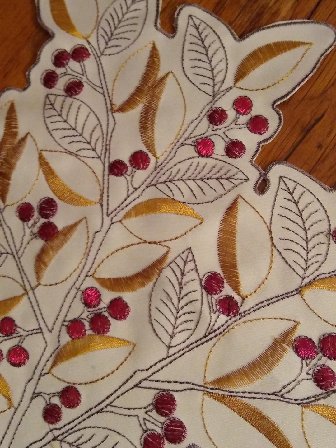 Vintage Cutwork Berry and Leaves Table Runner, Gold and Red Thread on ...