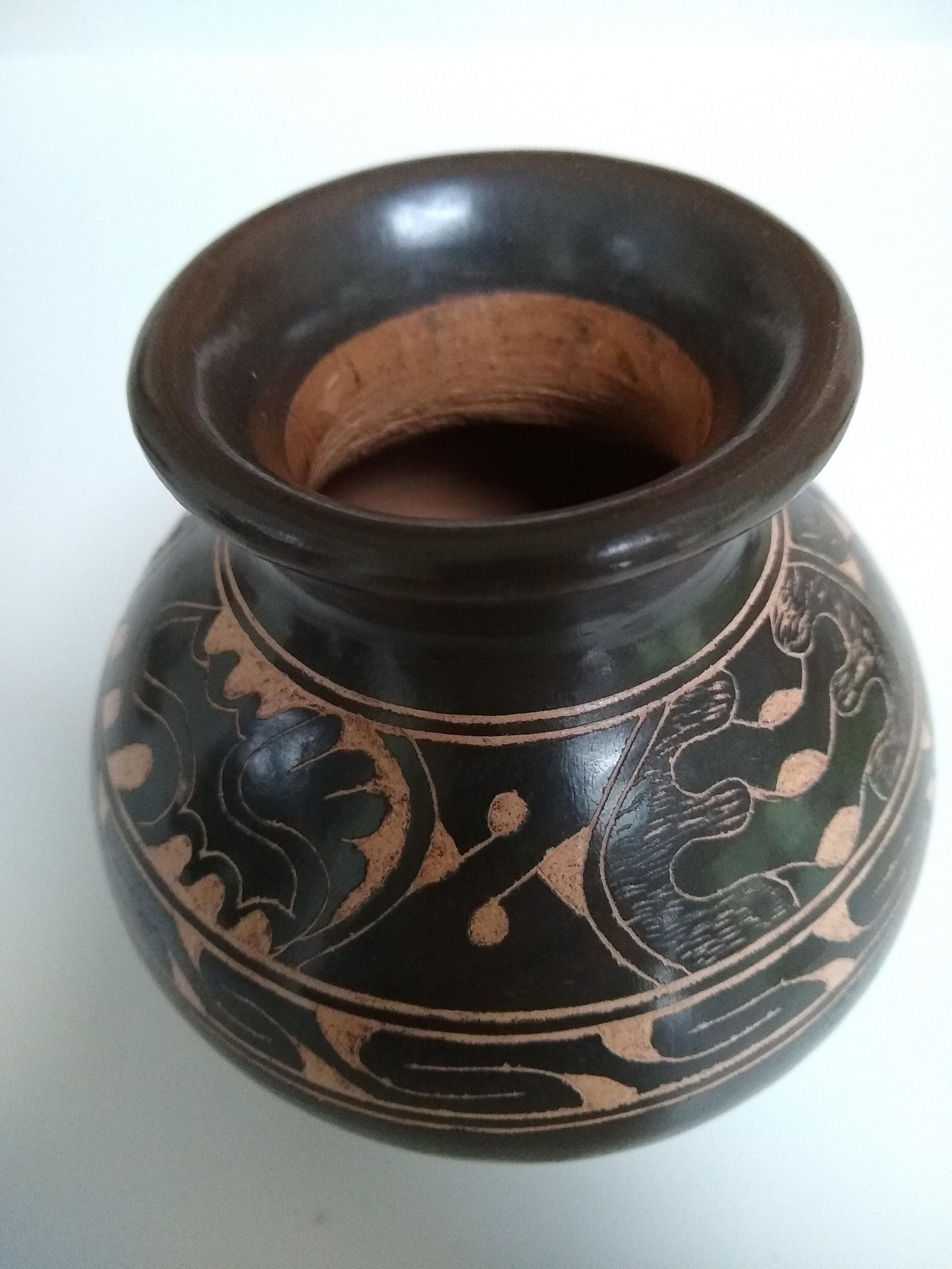 Small Vintage Native American Pot Brown Burnished Glaze and - Etsy