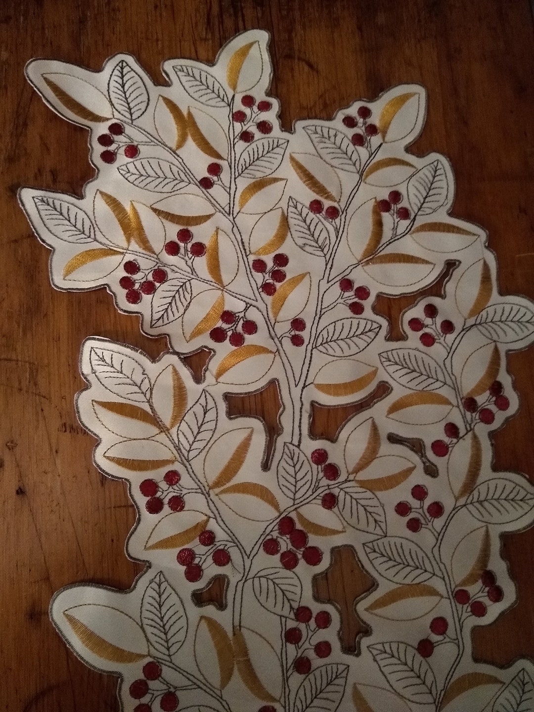 Vintage Cutwork Berry and Leaves Table Runner Gold and Red - Etsy