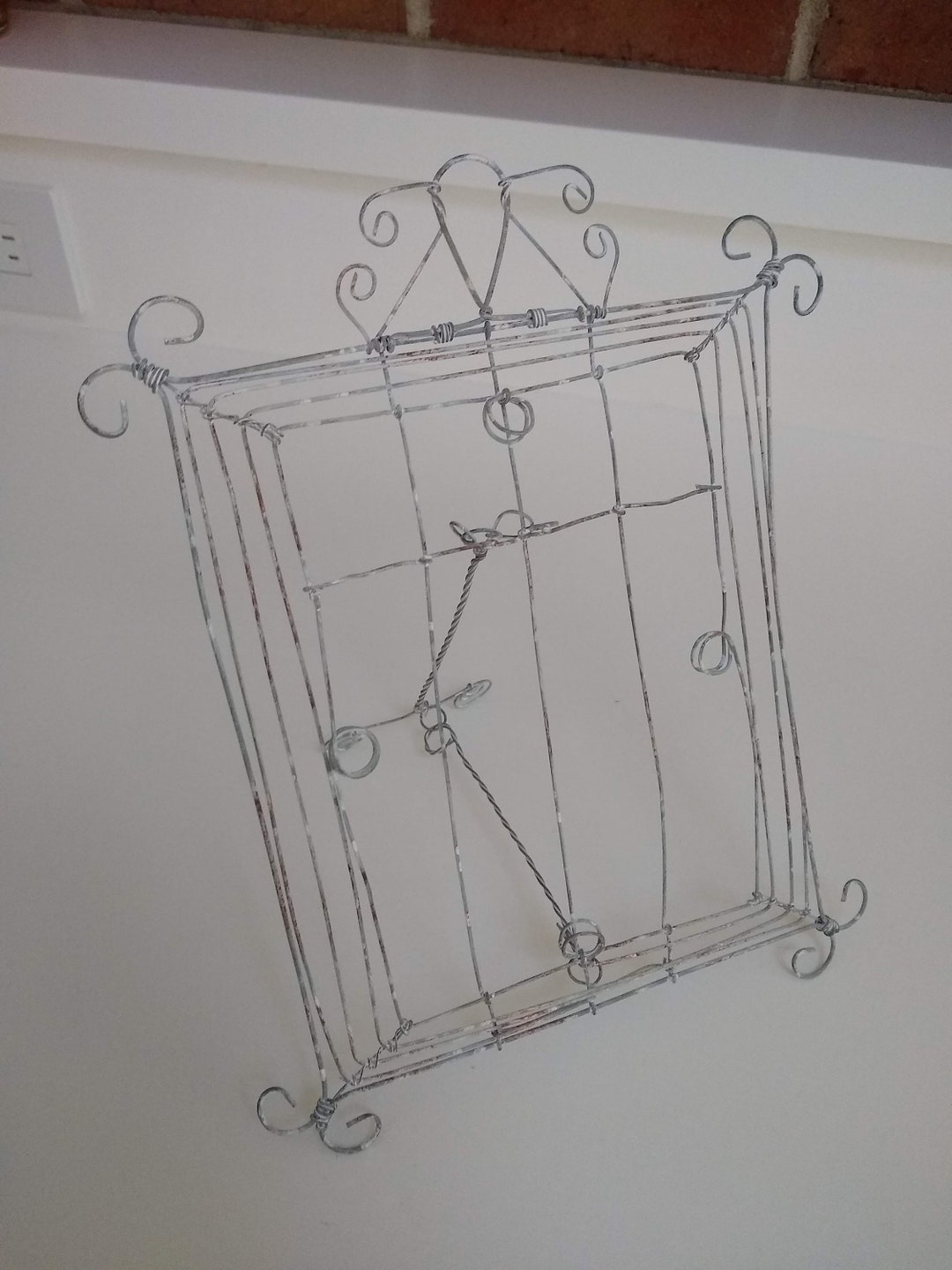 Twisted Whitewashed Wire Photo or Picture Frame, Table Top Frame ...