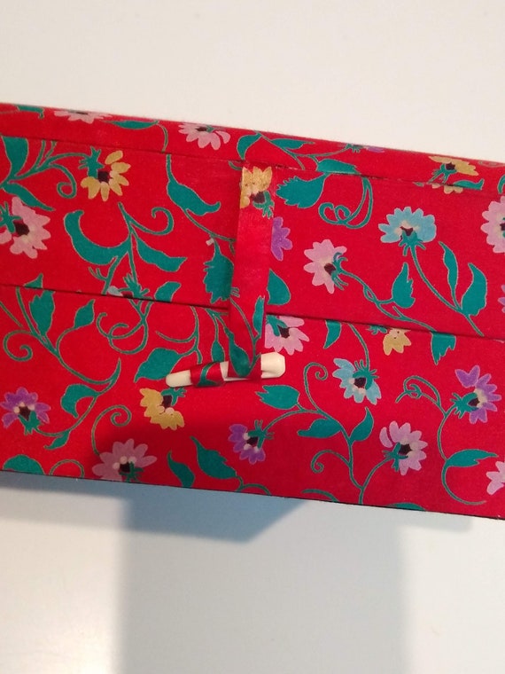 Vintage Small Padded Satin Covered Jewelry Box, Small… - Gem