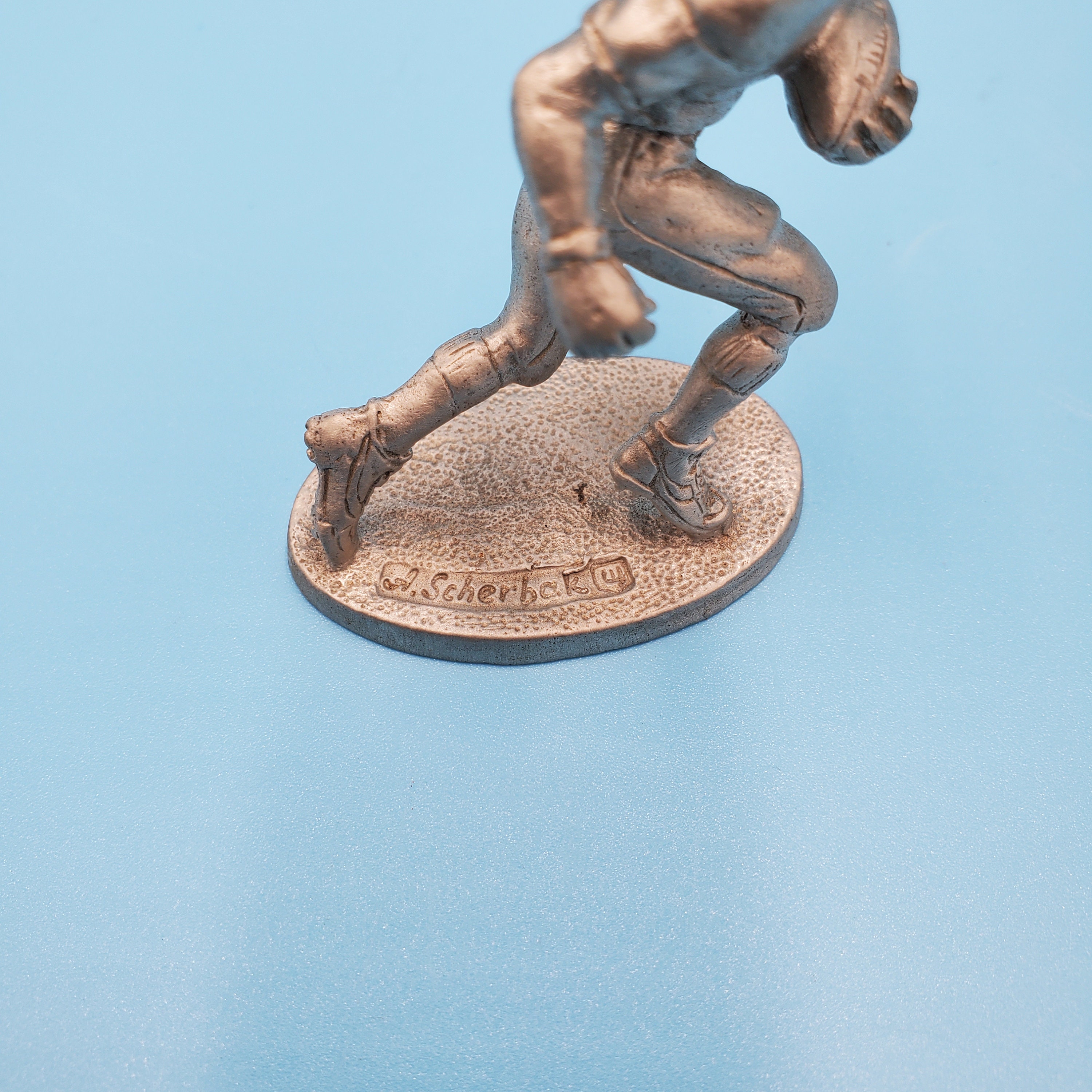 Masterworks Fine Pewter Football Player Figurine MW 7596G A. - Etsy