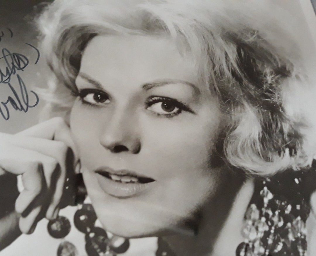 Kim Novak Autographed Photo - Etsy