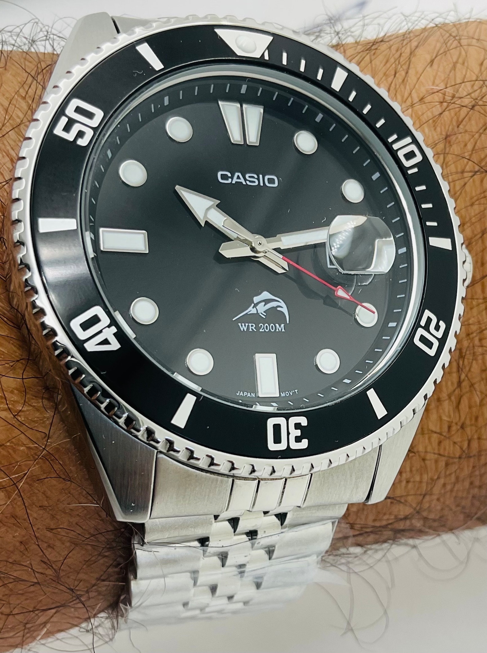 Casio MDV106-1AV, Duro, Custom Magnifier Window, S/steel Watch, 200 ...