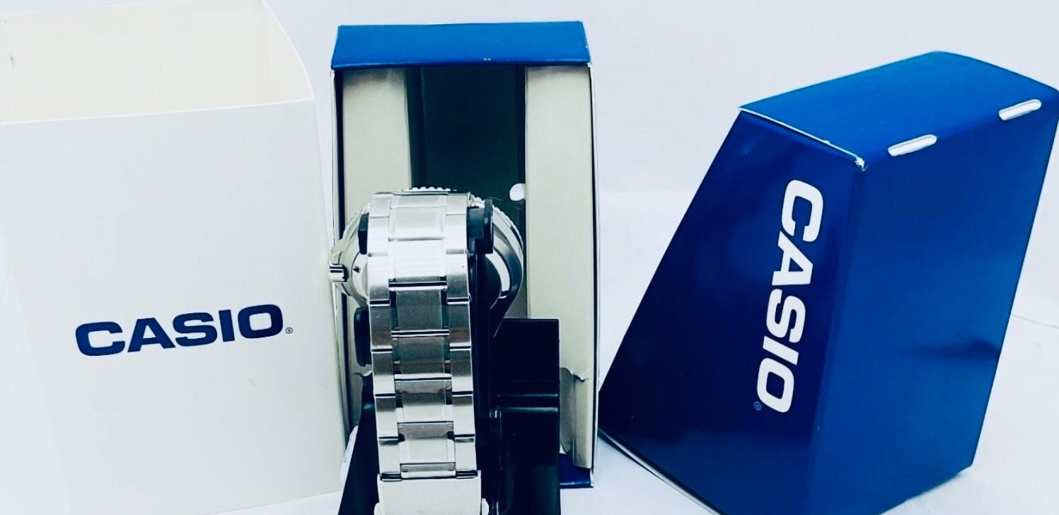 Casio MDV106-1AV, Duro, Custom Magnifier Window, S/steel Watch, 200 ...
