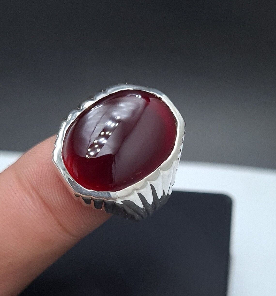 Mens Yemeni Aqeeq Ring Red Shifat Al Abad Yamni Aqeeq Ring for Men ...