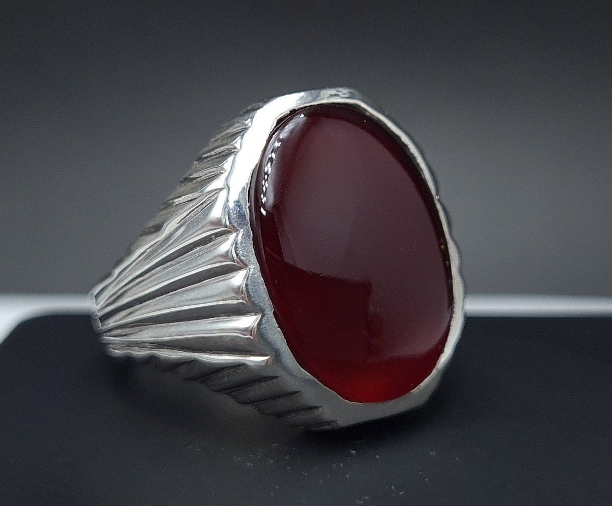 Mens Yemeni Aqeeq Ring Red Shifat Al Abad Yamni Aqeeq Ring for Men ...
