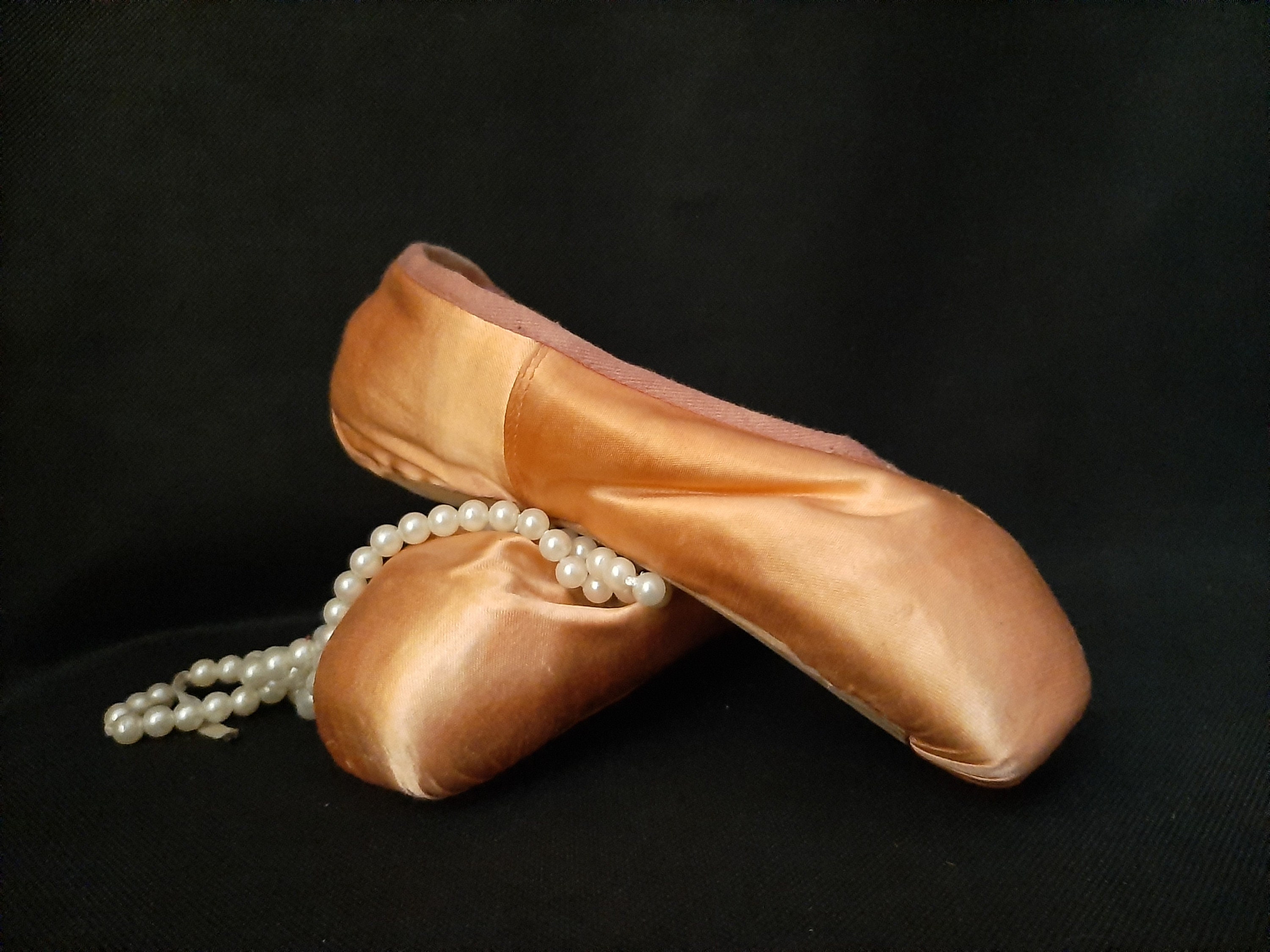 Orange Pointe Shoes