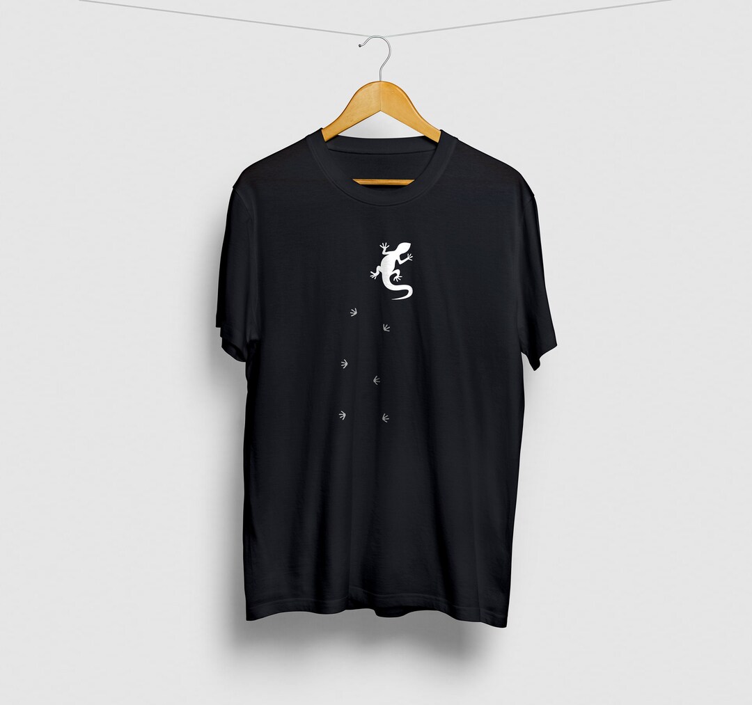 Climbing Gecko Shirt, Crested Gecko Shirt, Gecko Mom, Crested Gecko ...