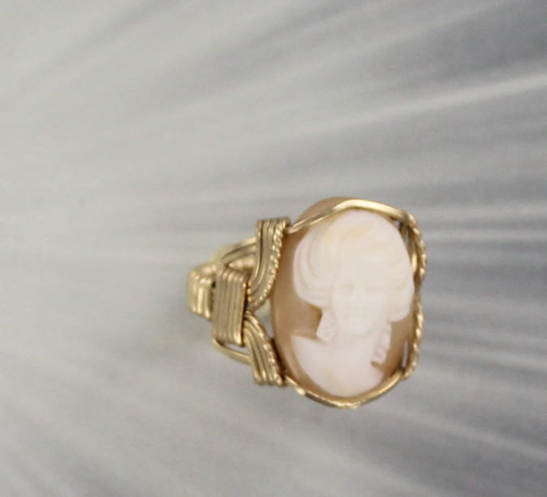Antique Shell Cameo Ring in 14kt Rolled Gold --- Gold Cameo Ring ...
