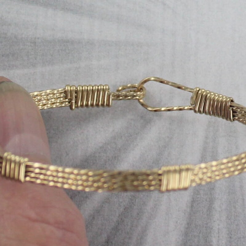 Gold Wire Bangle - Etsy