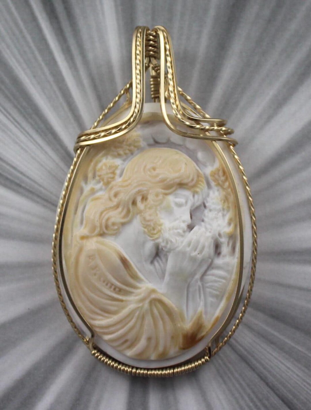 Shell Cameo of Jesus Christ --pendant in 14KT Rolled Gold Setting ...