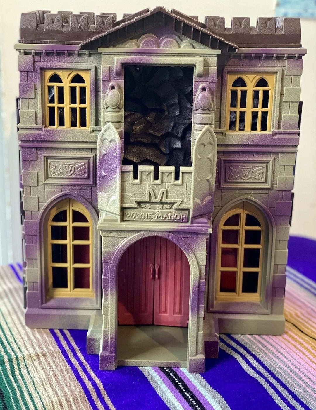 1993 Batman the Animated Series Wayne Manor Batcave Fold-out Playset by ...