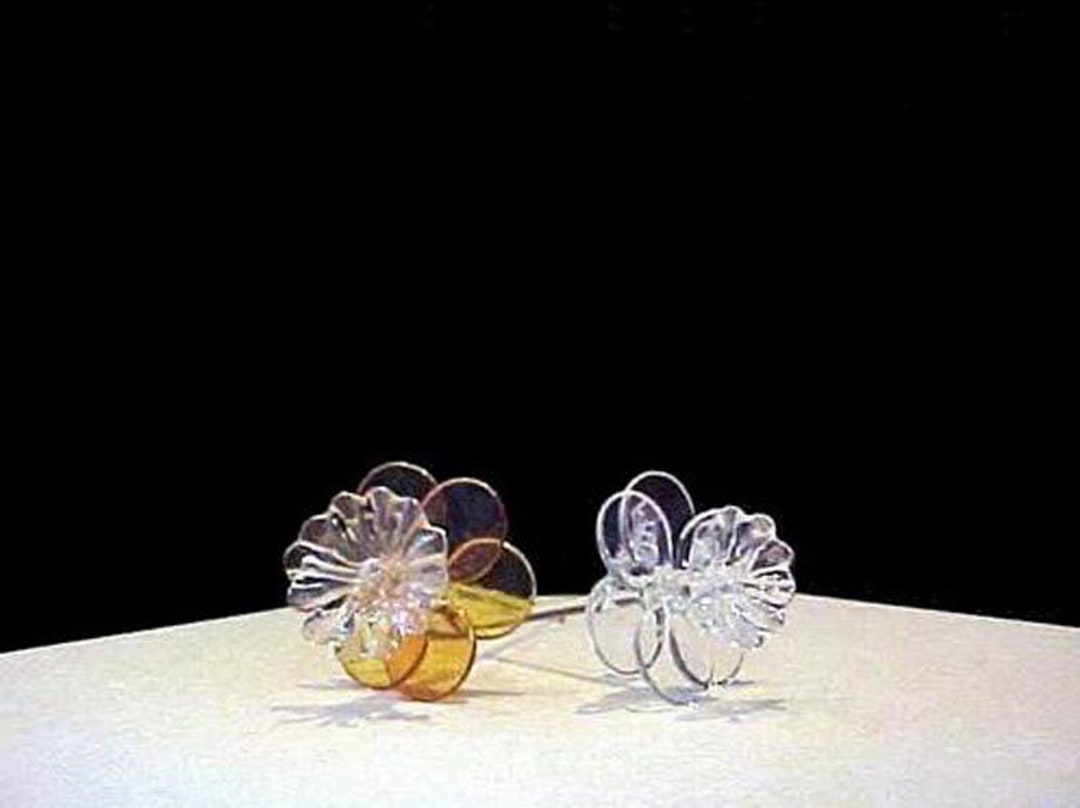Hand Blown Glass Flower. - Etsy
