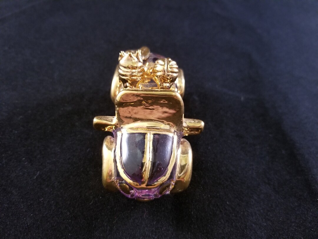 Volkswagen Bug Wedding Cake Topper With Bride and Groom Inside. - Etsy