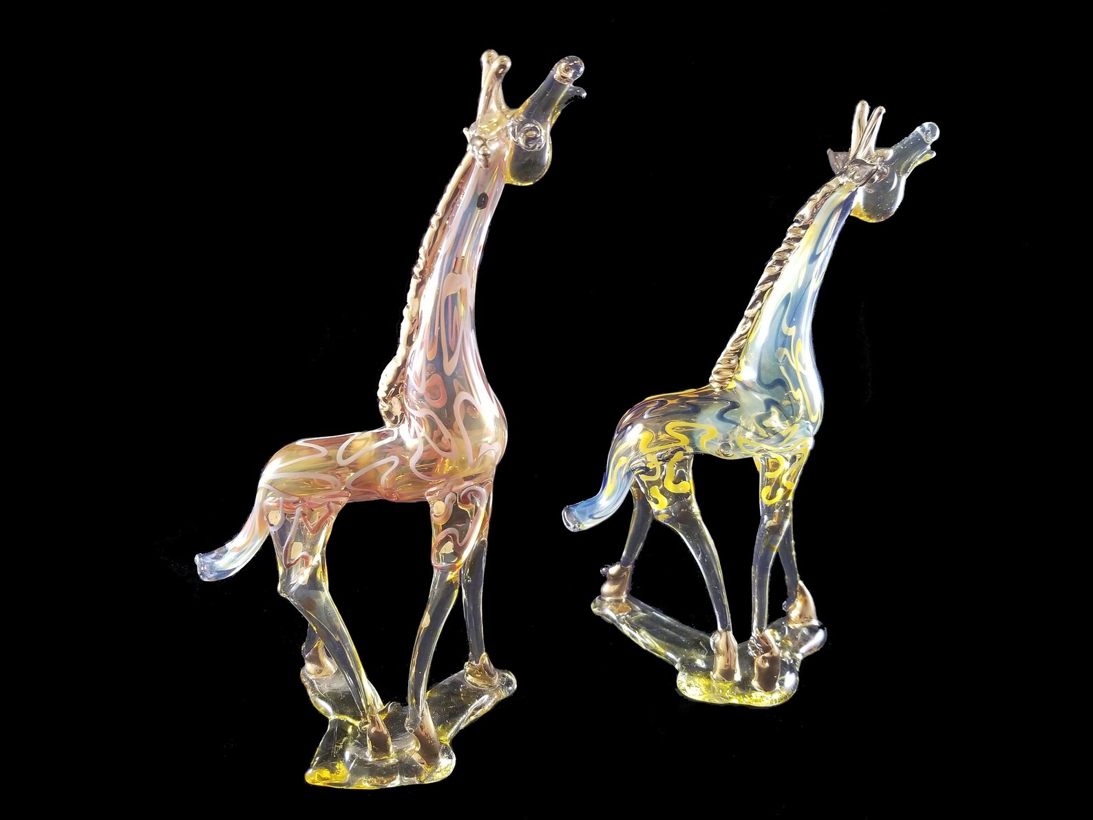 Hand blown glass giraffe pipe. | Etsy
