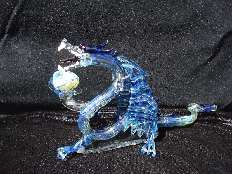 Hand Blown Glass Flying Dragon Pipe. - Etsy