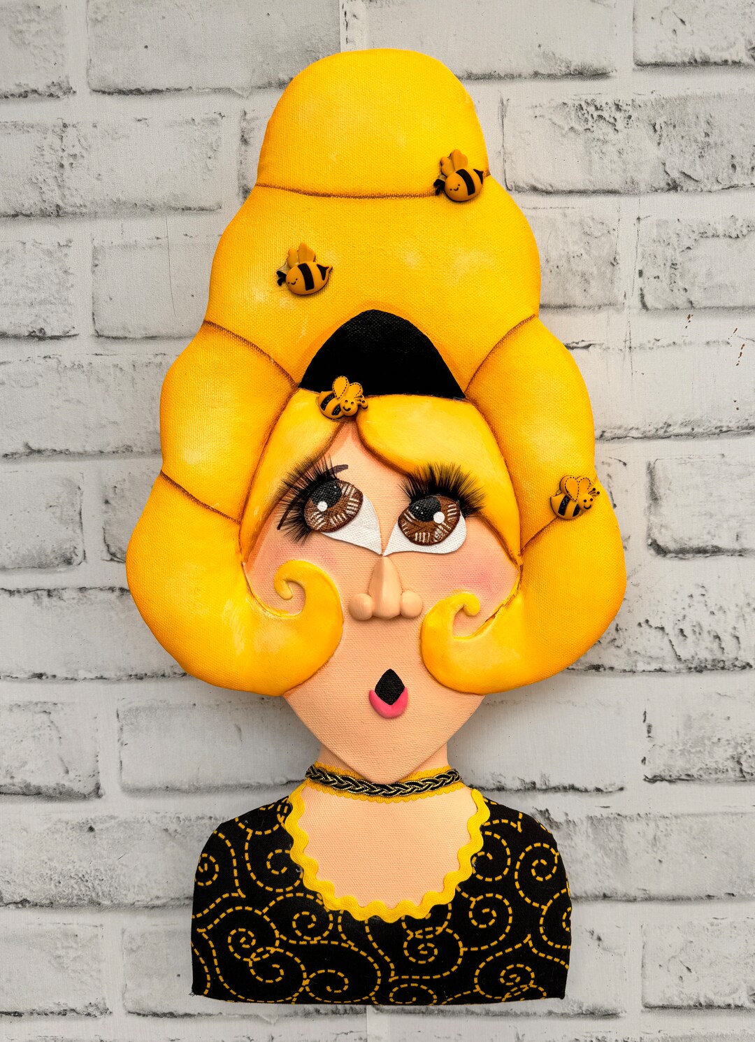 Miss Bee Haven, Bumble Bee Attachment, Bumble Bee, Summer Attachment ...