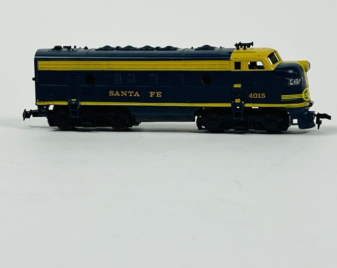 Vintage Tyco Mantua 225 Santa Fe F9 A Powered Diesel Locomotive 4015 ...