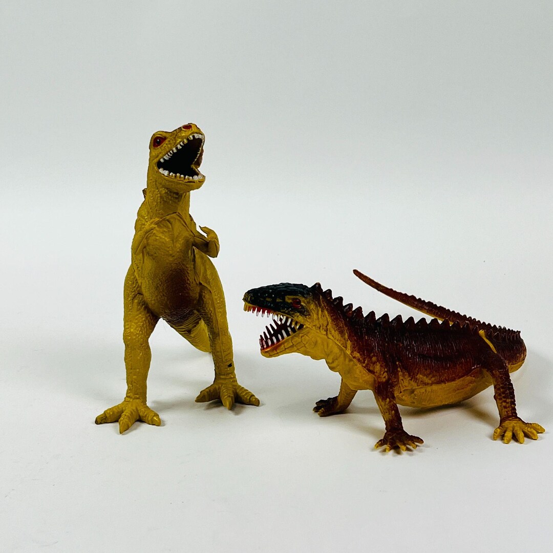 Vintage 1979 Imperial Dinosaurs T Rex & Lizard Prehistoric Pretend Play ...